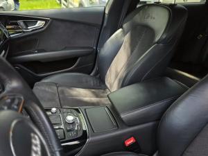 Melns Audi A7 Sportback 2013 Grobiņa, ar dzinēja tilpumu 3.00 L un nobraukumu 305 tūkst. km par 16200 €, foto 21 vietnē AUTOMOTO.COM.LV
