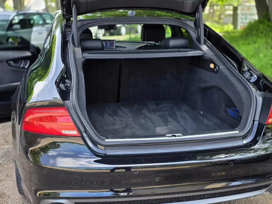 Melns Audi A7 Sportback 2013 Grobiņa, ar dzinēja tilpumu 3.00 L un nobraukumu 305 tūkst. km par 16200 €, foto 28 vietnē AUTOMOTO.COM.LV