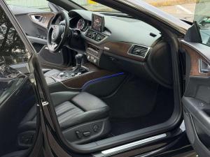 Black Audi A7 Sportback 2013 in Jonava, with an engine capacity of 3.00 L and mileage of 251 thousand km for 15199 €, photo 16 on AUTOMOTO.COM.LV