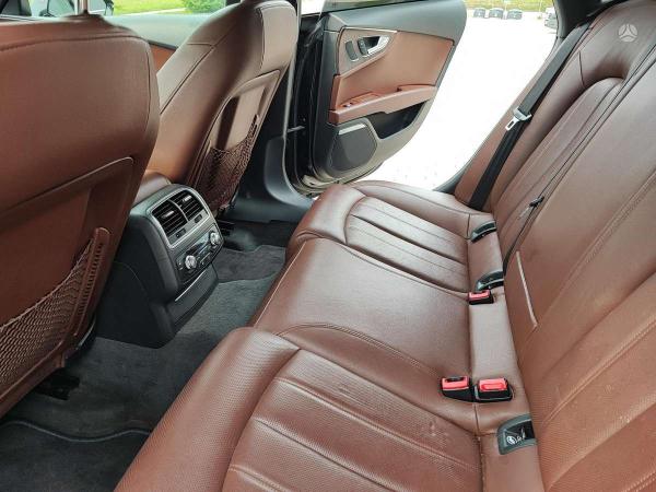 Audi A7 Sportback 2013 Viļņa vietnē Melns Audi A7 Sportback 2013 Viļņa, ar dzinēja tilpumu 3.00 L un nobraukumu 218 tūkst. km par 14000 €, foto 10 vietnē AUTOMOTO.COM.LV
