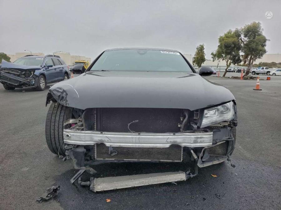 Black Audi A7 Sportback 2014 in Vilnius, with an engine capacity of 3.00 L and mileage of 241 thousand km for 6000 €, photo 5 on AUTOMOTO.COM.LV