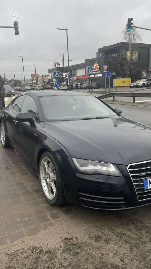 Black Audi A7 Sportback 2014 in Kaunas, with an engine capacity of 3.00 L and mileage of 200 thousand km for 8000 €, photo 7 on AUTOMOTO.COM.LV