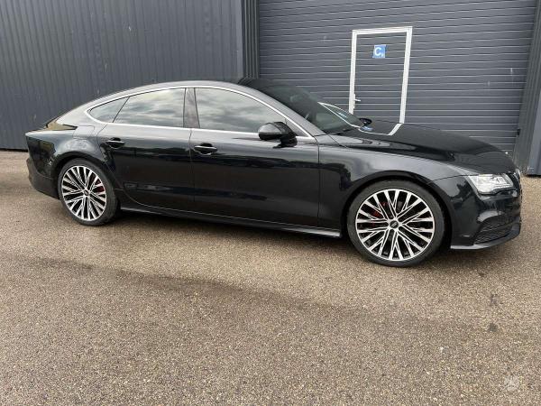 Melns Audi A7 Sportback 2014 Alīta, ar dzinēja tilpumu 2.97 L un nobraukumu 242 tūkst. km par 11800 €, foto 3 vietnē AUTOMOTO.COM.LV