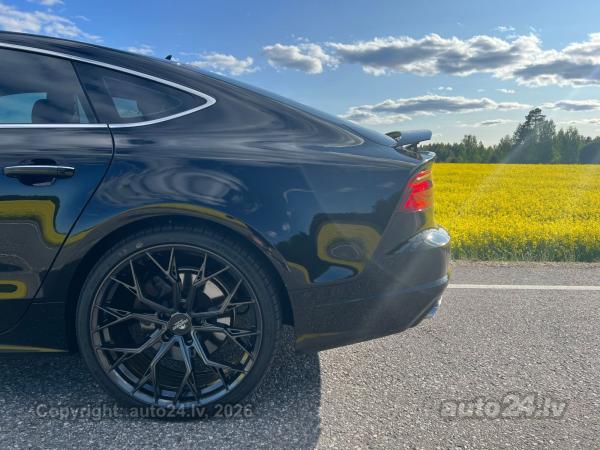 Melns Audi A7 Sportback 2015 Tallina, ar dzinēja tilpumu 3.00 L un nobraukumu 249 tūkst. km par 19500 €, foto 2 vietnē AUTOMOTO.COM.LV