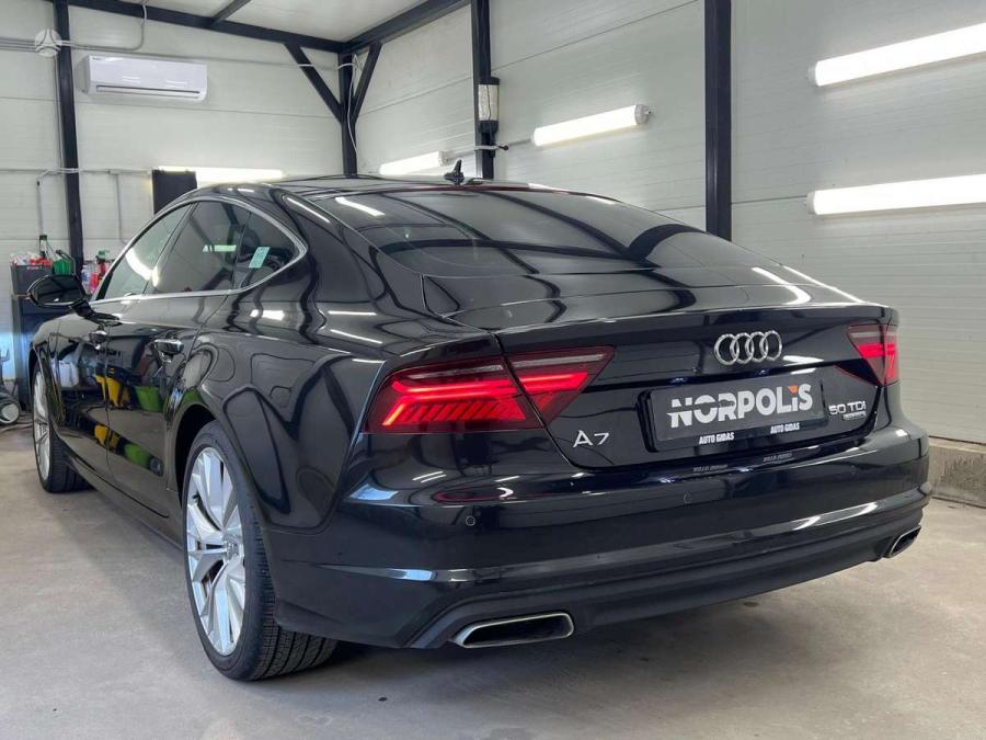 Black Audi A7 Sportback 2015 in Vilnius, with an engine capacity of 3.00 L and mileage of 144 thousand km for 17900 €, photo 8 on AUTOMOTO.COM.LV