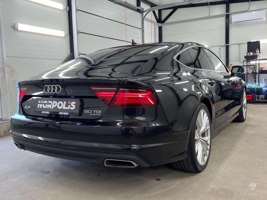 Black Audi A7 Sportback 2015 in Vilnius, with an engine capacity of 3.00 L and mileage of 144 thousand km for 17900 €, photo 9 on AUTOMOTO.COM.LV