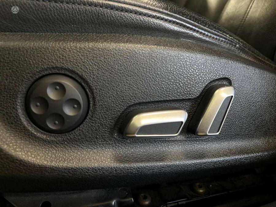 Black Audi A7 Sportback 2015 in Vilnius, with an engine capacity of 3.00 L and mileage of 144 thousand km for 17900 €, photo 17 on AUTOMOTO.COM.LV