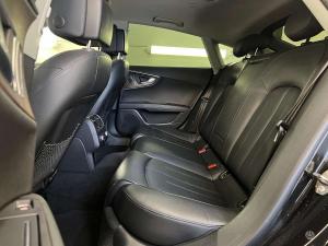 Black Audi A7 Sportback 2015 in Vilnius, with an engine capacity of 3.00 L and mileage of 144 thousand km for 17900 €, photo 31 on AUTOMOTO.COM.LV