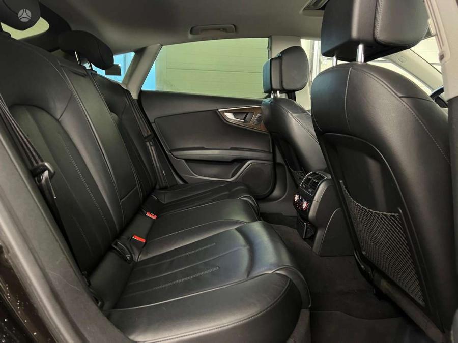 Black Audi A7 Sportback 2015 in Vilnius, with an engine capacity of 3.00 L and mileage of 144 thousand km for 17900 €, photo 36 on AUTOMOTO.COM.LV