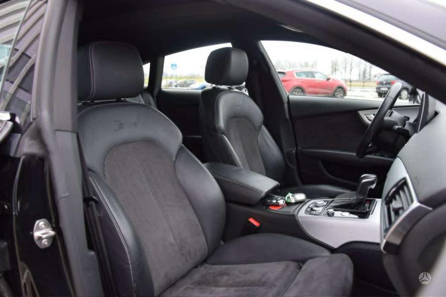 Melns Audi A7 Sportback 2015 Viļņa, ar dzinēja tilpumu 2.97 L un nobraukumu 267 tūkst. km par 16200 €, foto 24 vietnē AUTOMOTO.COM.LV