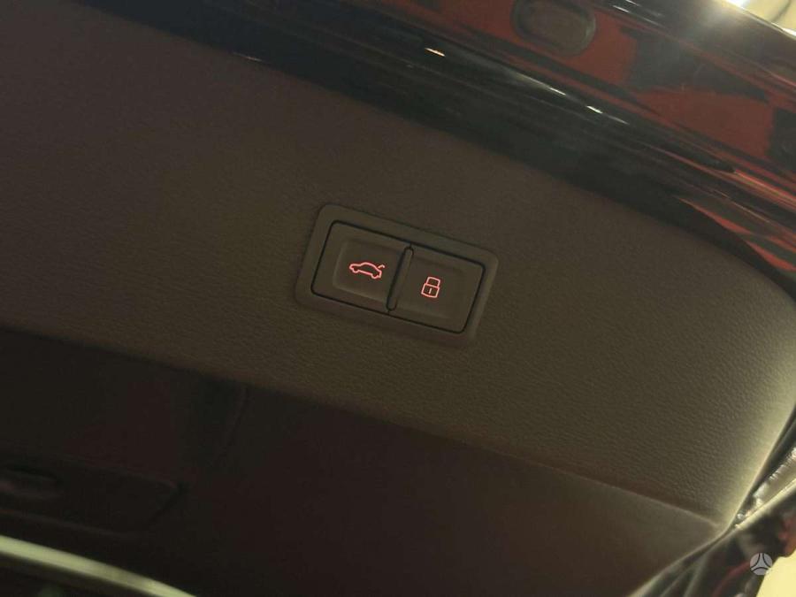 Black Audi A7 Sportback 2016 in Vilnius, with an engine capacity of 3.00 L and mileage of 201 thousand km for 18990 €, photo 35 on AUTOMOTO.COM.LV
