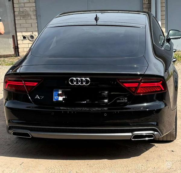 Black Audi A7 Sportback 2016 in Vilnius, with an engine capacity of 2.97 L and mileage of 253 thousand km for 19500 €, photo 2 on AUTOMOTO.COM.LV