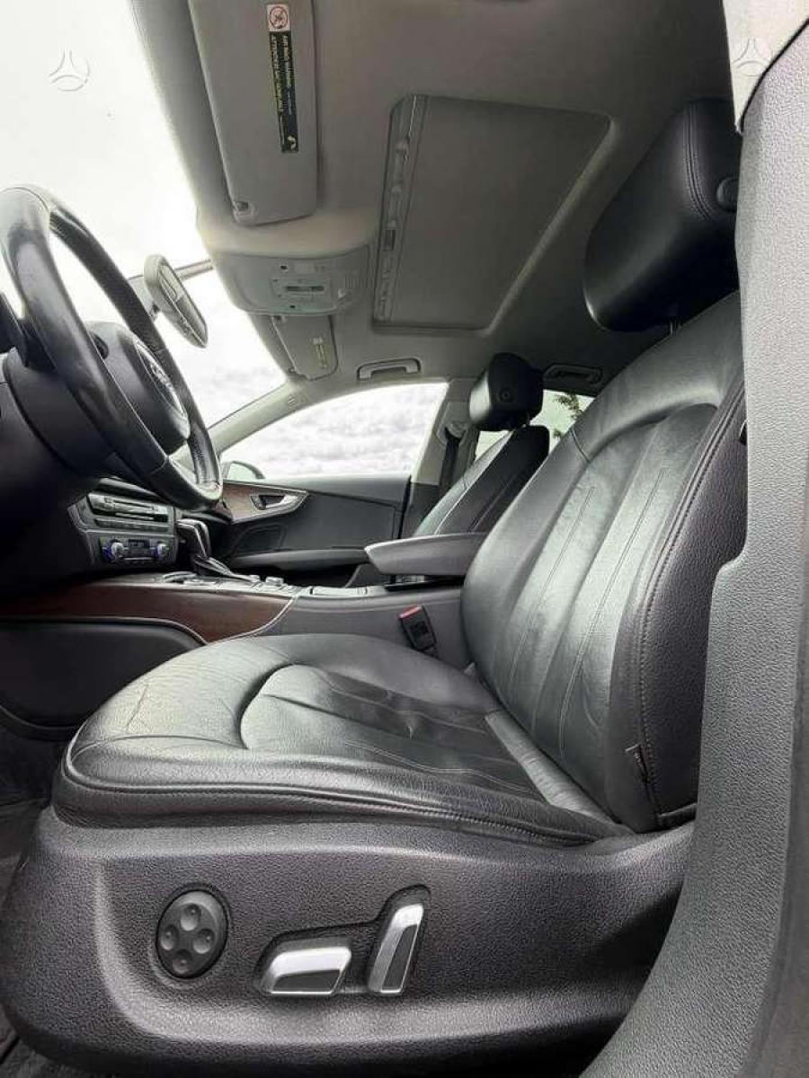 Black Audi A7 Sportback 2016 in Siauliai, with an engine capacity of 3.00 L and mileage of 236 thousand km for 15950 €, photo 22 on AUTOMOTO.COM.LV