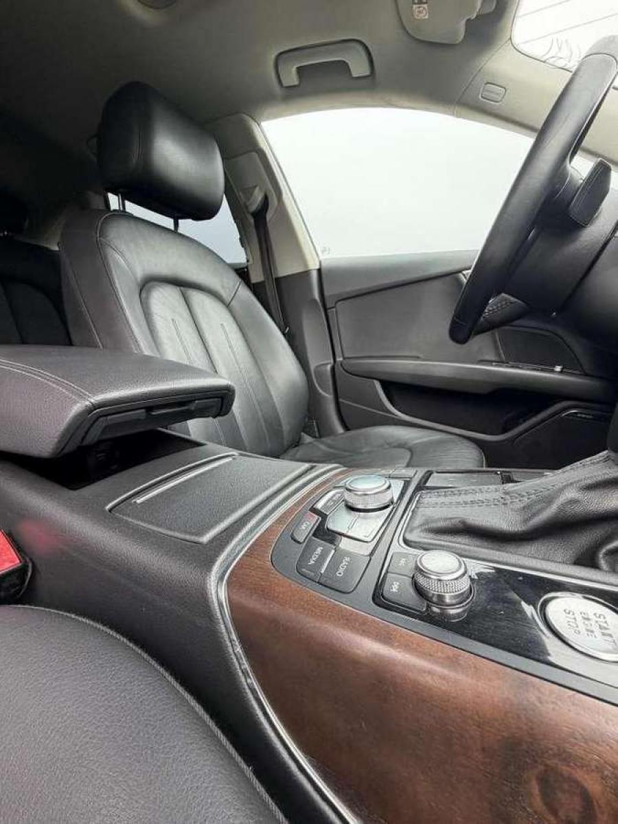 Black Audi A7 Sportback 2016 in Siauliai, with an engine capacity of 3.00 L and mileage of 236 thousand km for 15950 €, photo 24 on AUTOMOTO.COM.LV
