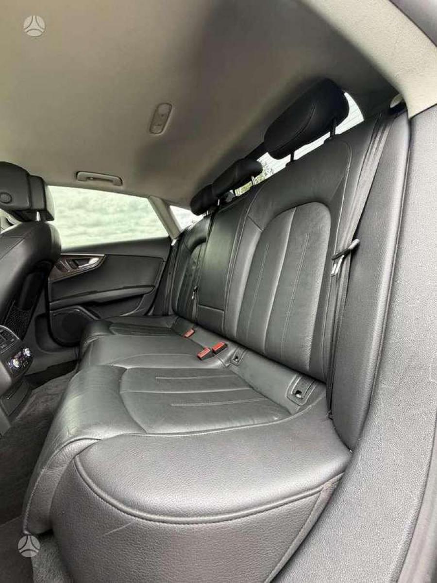 Black Audi A7 Sportback 2016 in Siauliai, with an engine capacity of 3.00 L and mileage of 236 thousand km for 15950 €, photo 26 on AUTOMOTO.COM.LV