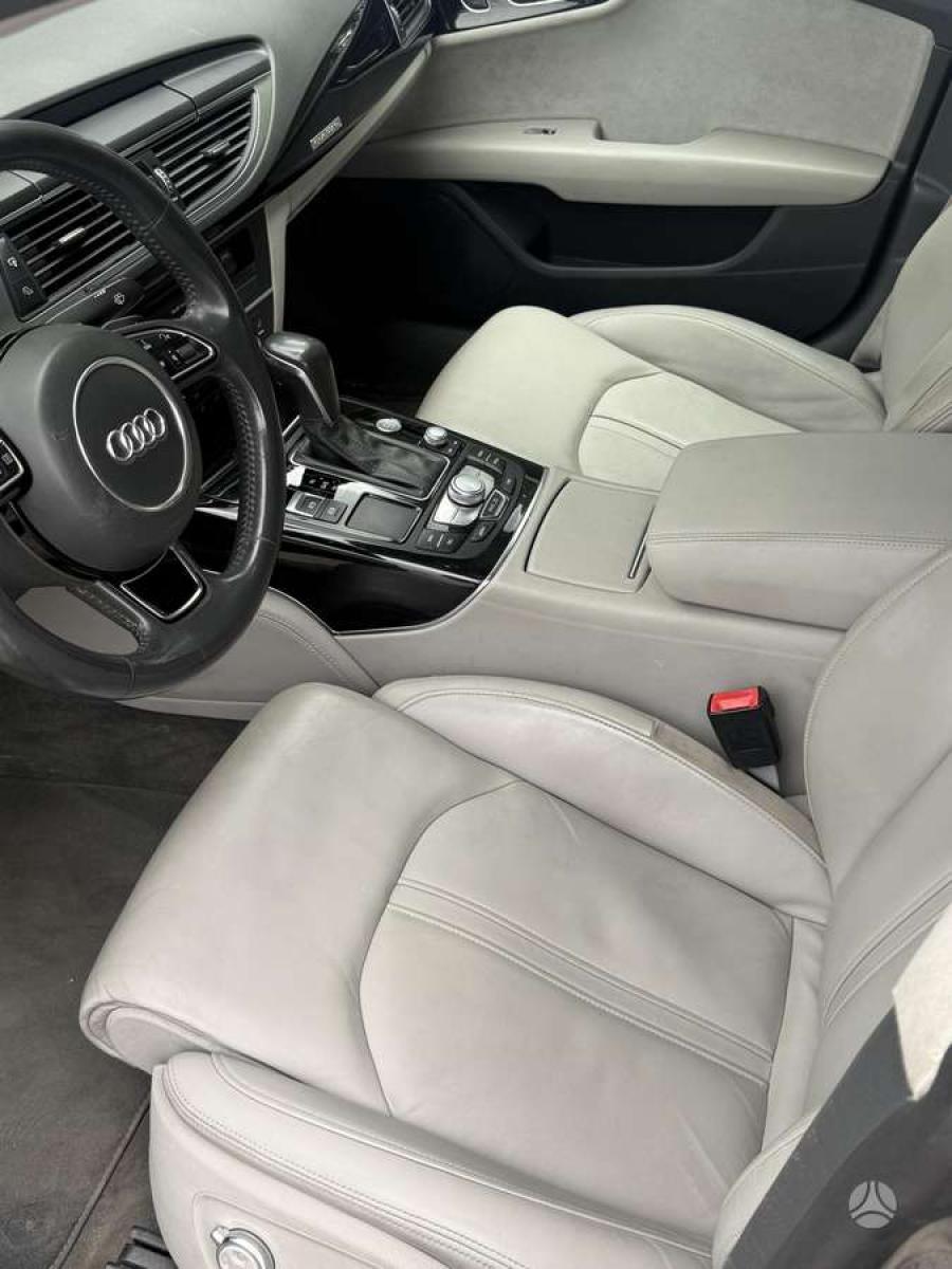 Melns Audi A7 Sportback 2017 Viļņa, ar dzinēja tilpumu 2.97 L un nobraukumu 270 tūkst. km par 13900 €, foto 7 vietnē AUTOMOTO.COM.LV