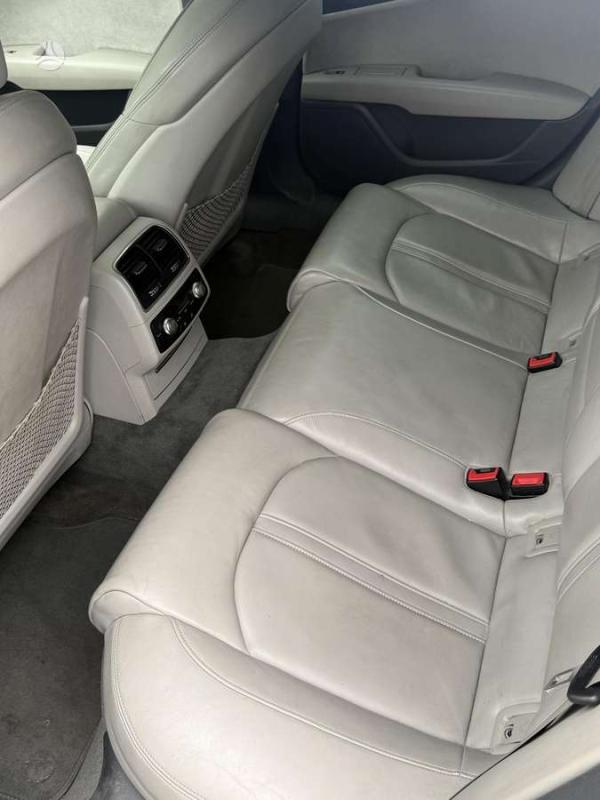 Melns Audi A7 Sportback 2017 Viļņa, ar dzinēja tilpumu 2.97 L un nobraukumu 270 tūkst. km par 13900 €, foto 7 vietnē AUTOMOTO.COM.LV