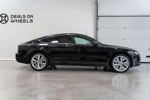 Black Audi A7 Sportback 2018 in Vilnius, with an engine capacity of 2.97 L and mileage of 235 thousand km for 19900 €, photo 3 on AUTOMOTO.COM.LV