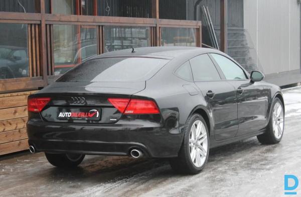Black Audi A7 Sportback 2011 in Riga, with an engine capacity of 3.00 L and mileage of 288 thousand km for 14590 €, photo 2 on AUTOMOTO.COM.LV