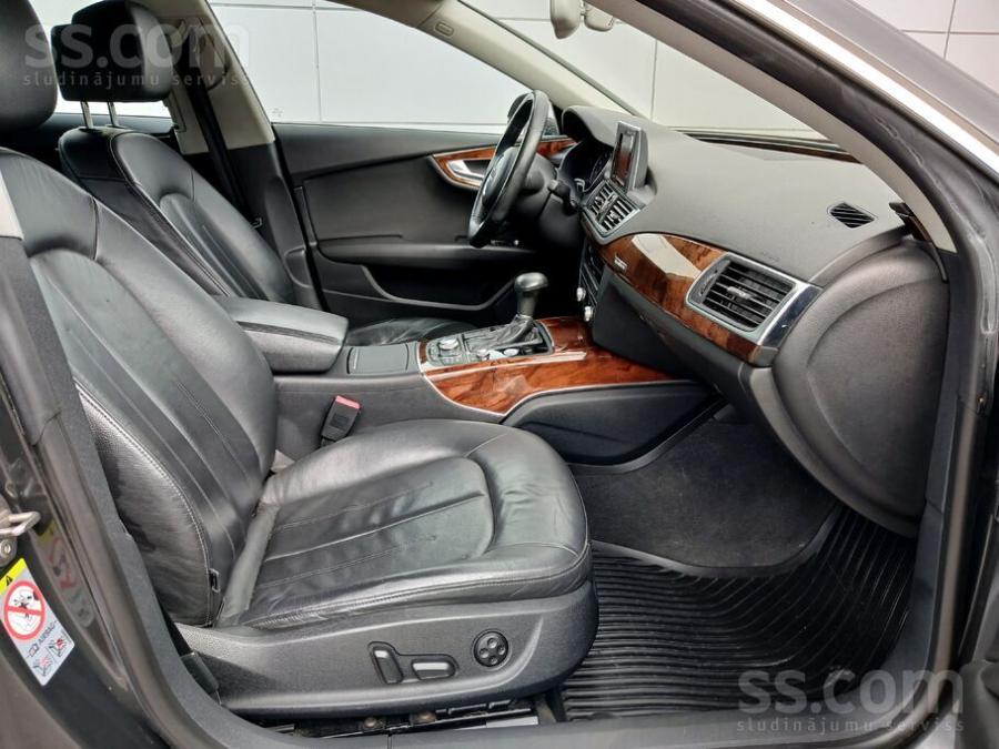 Black Audi A7 Sportback 2011 in Riga, with an engine capacity of 2.80 L and mileage of 0 thousand km for 8990 €, photo 15 on AUTOMOTO.COM.LV