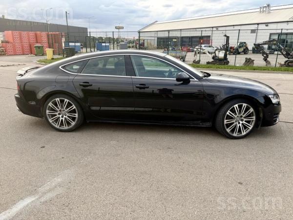 Black Audi A7 Sportback 2011 in Riga, with an engine capacity of 3.00 L and mileage of 376 thousand km for 12450 €, photo 2 on AUTOMOTO.COM.LV