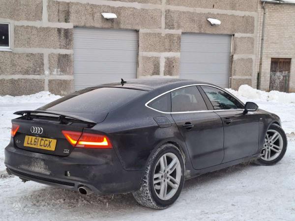 Melns Audi A7 Sportback 2012 Šilutė, ar dzinēja tilpumu 3.00 L un nobraukumu 180 tūkst. km par 5000 €, foto 5 vietnē AUTOMOTO.COM.LV
