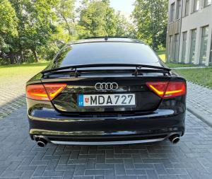 Black Audi A7 Sportback 2012 in Trakai, with an engine capacity of 3.00 L and mileage of 231 thousand km for 11450 €, photo 8 on AUTOMOTO.COM.LV