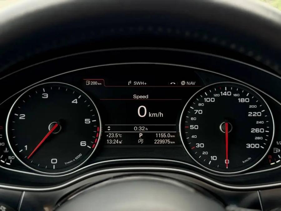 Black Audi A7 Sportback 2012 in Rezekne, with an engine capacity of 3.00 L and mileage of 229 thousand km for 14990 €, photo 29 on AUTOMOTO.COM.LV