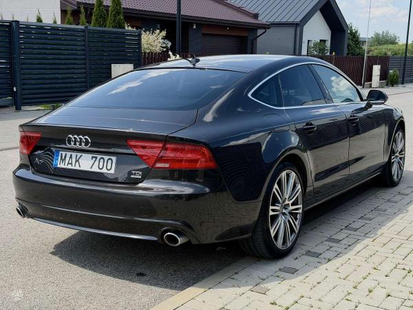 Black Audi A7 Sportback 2013 in Kaunas, with an engine capacity of 2.97 L and mileage of 300 thousand km for 12400 €, photo 4 on AUTOMOTO.COM.LV