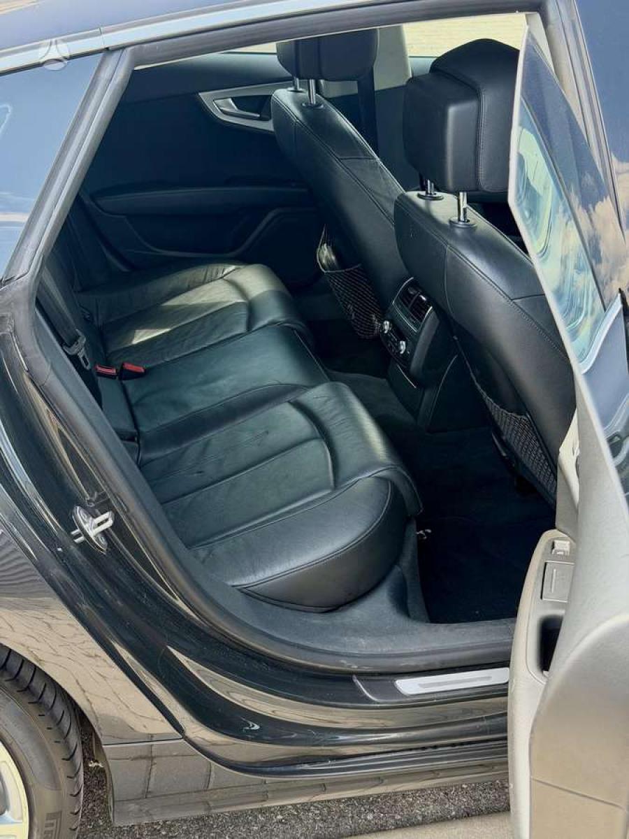 Black Audi A7 Sportback 2013 in Kaunas, with an engine capacity of 2.97 L and mileage of 300 thousand km for 12400 €, photo 12 on AUTOMOTO.COM.LV