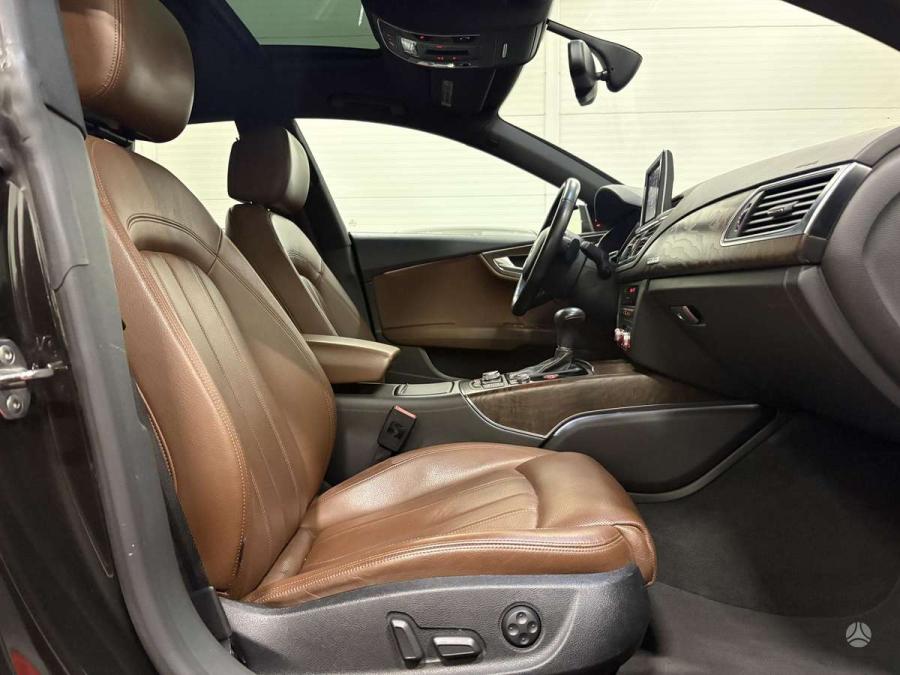 Melns Audi A7 Sportback 2013 Viļņa, ar dzinēja tilpumu 3.00 L un nobraukumu 217 tūkst. km par 12490 €, foto 19 vietnē AUTOMOTO.COM.LV