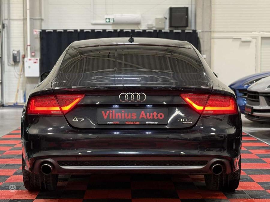 Black Audi A7 Sportback 2015 in Vilnius, with an engine capacity of 3.00 L and mileage of 192 thousand km for 11500 €, photo 11 on AUTOMOTO.COM.LV