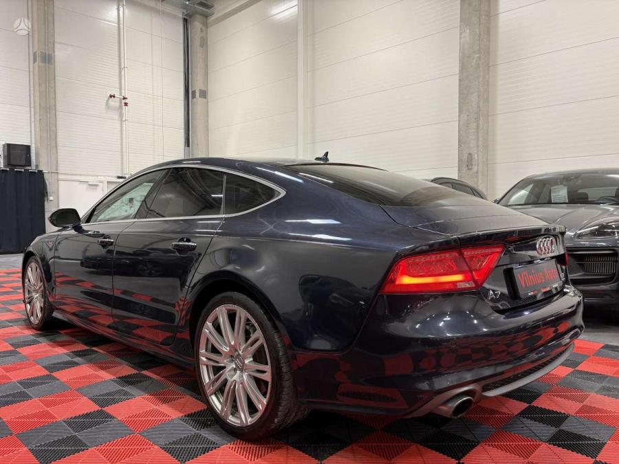 Black Audi A7 Sportback 2015 in Vilnius, with an engine capacity of 3.00 L and mileage of 192 thousand km for 11500 €, photo 12 on AUTOMOTO.COM.LV