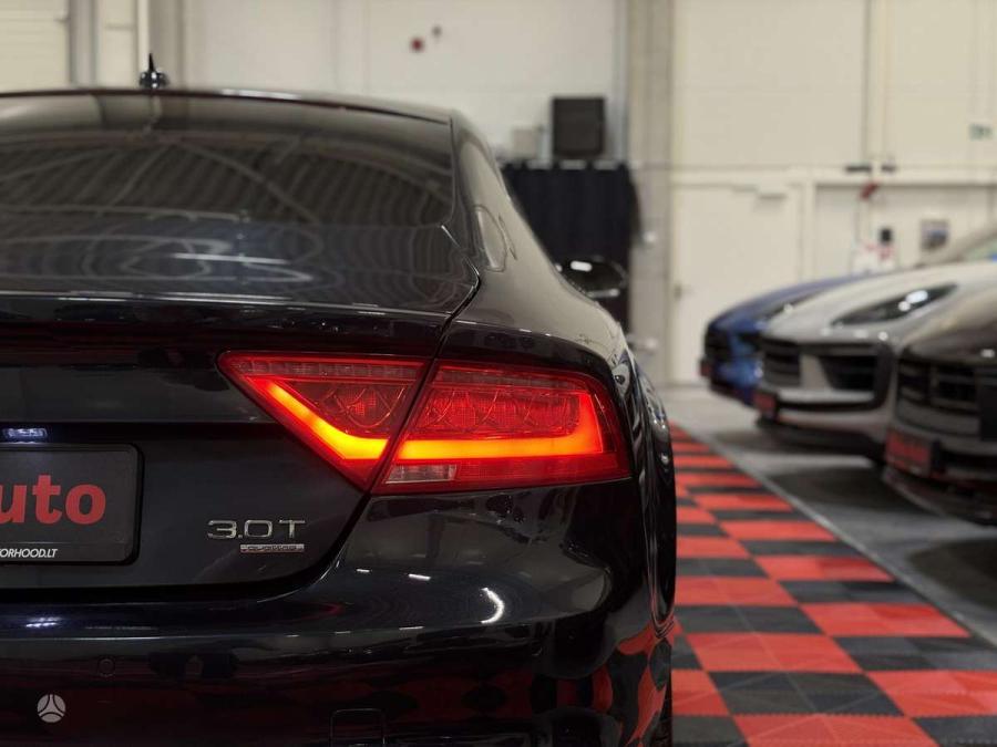 Black Audi A7 Sportback 2015 in Vilnius, with an engine capacity of 3.00 L and mileage of 192 thousand km for 11500 €, photo 17 on AUTOMOTO.COM.LV