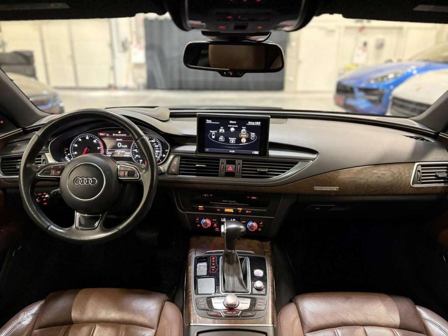 Black Audi A7 Sportback 2015 in Vilnius, with an engine capacity of 3.00 L and mileage of 192 thousand km for 11500 €, photo 42 on AUTOMOTO.COM.LV