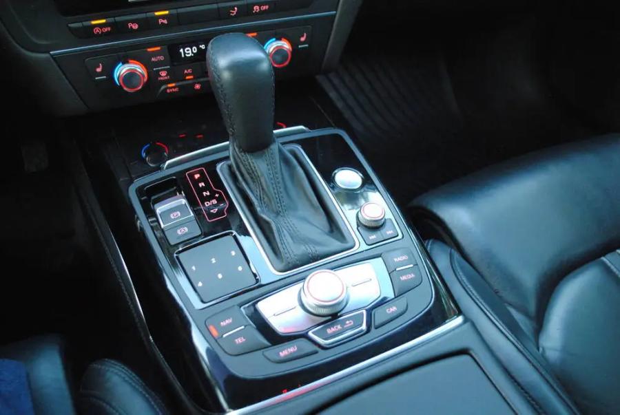 Melns Audi A7 Sportback 2016 Rīga, ar dzinēja tilpumu 3.00 L un nobraukumu 182 tūkst. km par 21990 €, foto 29 vietnē AUTOMOTO.COM.LV