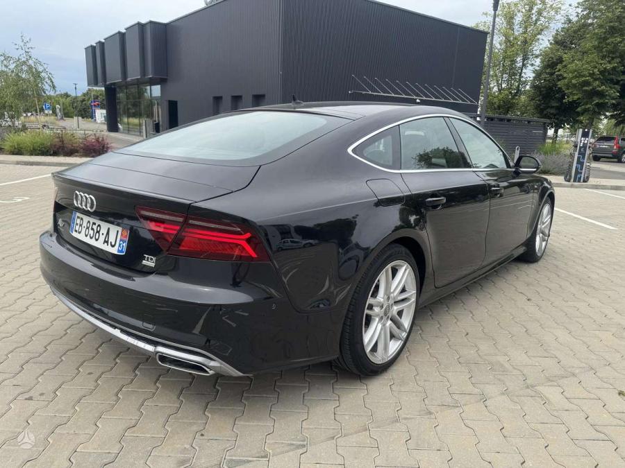 Black Audi A7 Sportback 2016 in Kaunas, with an engine capacity of 3.00 L and mileage of 261 thousand km for 16800 €, photo 5 on AUTOMOTO.COM.LV