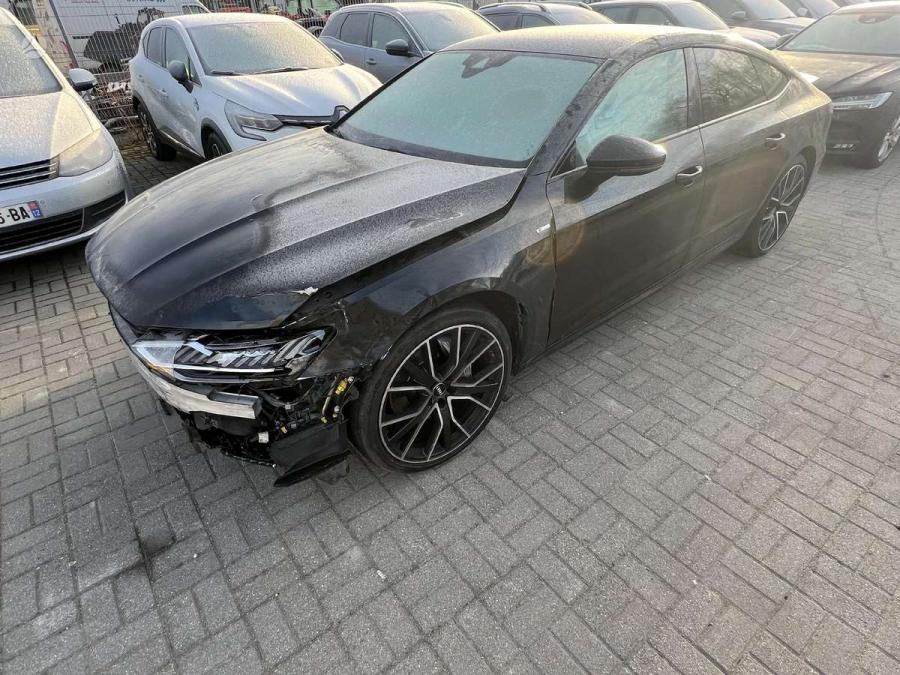Black Audi A7 Sportback 2018 in Kaunas, with an engine capacity of 3.00 L and mileage of 175 thousand km for 18700 €, photo 1 on AUTOMOTO.COM.LV