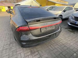 Black Audi A7 Sportback 2018 in Kaunas, with an engine capacity of 3.00 L and mileage of 175 thousand km for 18700 €, photo 4 on AUTOMOTO.COM.LV