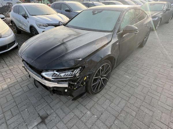 Black Audi A7 Sportback 2018 in Kaunas, with an engine capacity of 3.00 L and mileage of 175 thousand km for 17900 €, photo 3 on AUTOMOTO.COM.LV