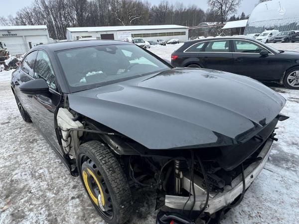 Black Audi A7 Sportback 2018 in Kaunas, with an engine capacity of 3.00 L and mileage of 175 thousand km for 16500 €, photo 6 on AUTOMOTO.COM.LV