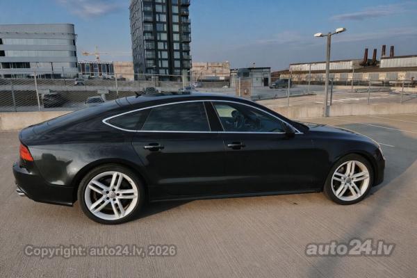 Zils Audi A7 Sportback 2011 Tallina, ar dzinēja tilpumu 3.00 L un nobraukumu 203 tūkst. km par 16490 €, foto 2 vietnē AUTOMOTO.COM.LV