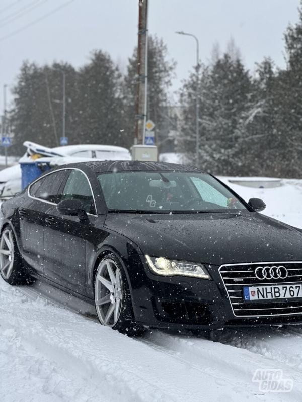 Blue Audi A7 Sportback 2012 in Vilnius, with an engine capacity of 3.00 L and mileage of 335 thousand km for 10000 €, photo 2 on AUTOMOTO.COM.LV