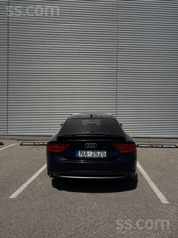 Blue Audi A7 Sportback 2012 in Daugavpils, with an engine capacity of 3.00 L and mileage of 300 thousand km for 11500 €, photo 8 on AUTOMOTO.COM.LV