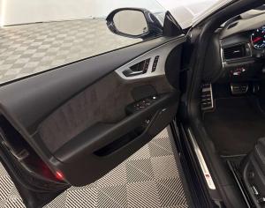 Blue Audi A7 Sportback 2015 in Marijampole, with an engine capacity of 2.97 L and mileage of 250 thousand km for 19999 €, photo 12 on AUTOMOTO.COM.LV