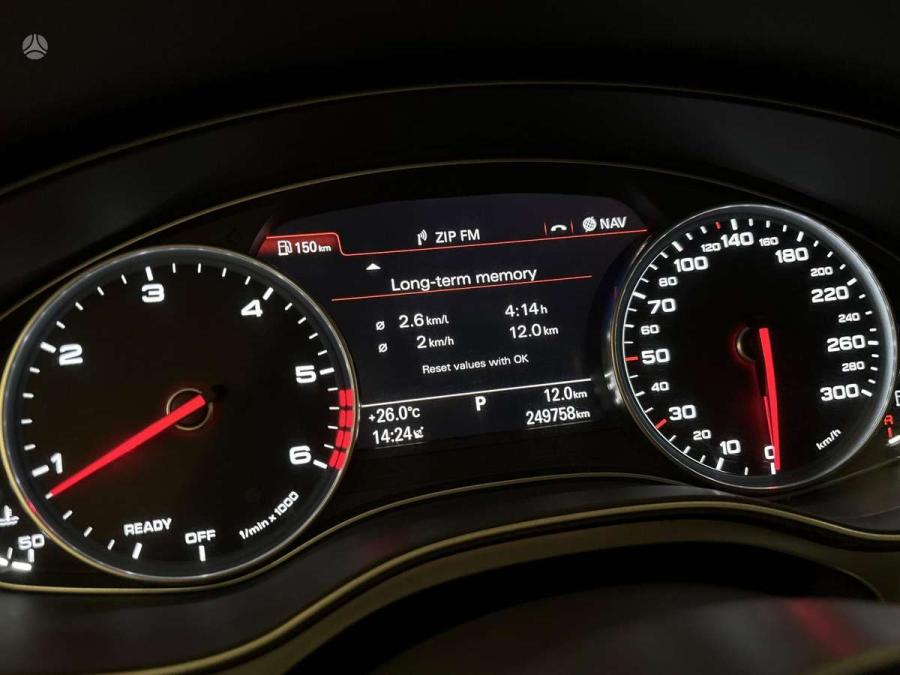 Blue Audi A7 Sportback 2015 in Marijampole, with an engine capacity of 2.97 L and mileage of 250 thousand km for 19999 €, photo 38 on AUTOMOTO.COM.LV