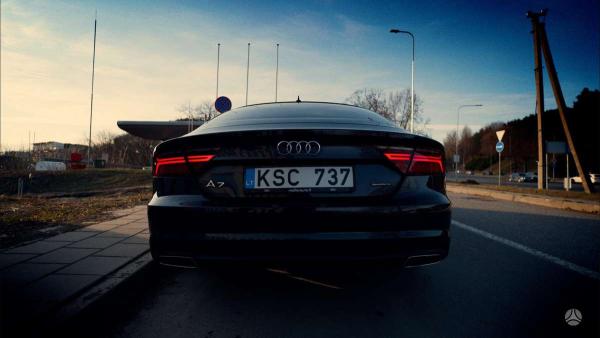 Blue Audi A7 Sportback 2015 in Vilnius, with an engine capacity of 2.97 L and mileage of 239 thousand km for 17950 €, photo 4 on AUTOMOTO.COM.LV