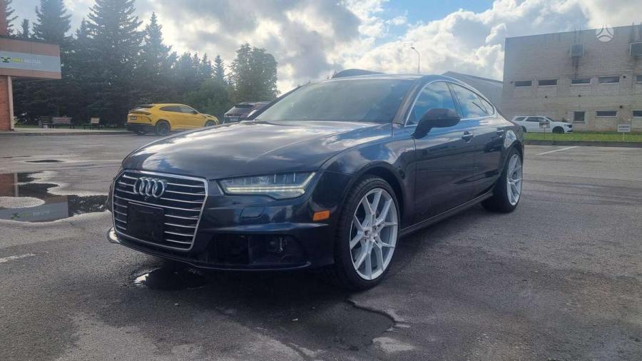 Blue Audi A7 Sportback 2016 in Siauliai, with an engine capacity of 3.00 L and mileage of 207 thousand km for 9250 €, photo 4 on AUTOMOTO.COM.LV
