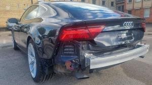 Blue Audi A7 Sportback 2016 in Siauliai, with an engine capacity of 3.00 L and mileage of 207 thousand km for 9250 €, photo 19 on AUTOMOTO.COM.LV