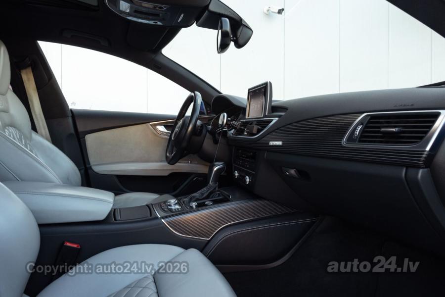 Blue Audi A7 Sportback 2017 in Tallinn, with an engine capacity of 3.00 L and mileage of 178 thousand km for 29999 €, photo 14 on AUTOMOTO.COM.LV